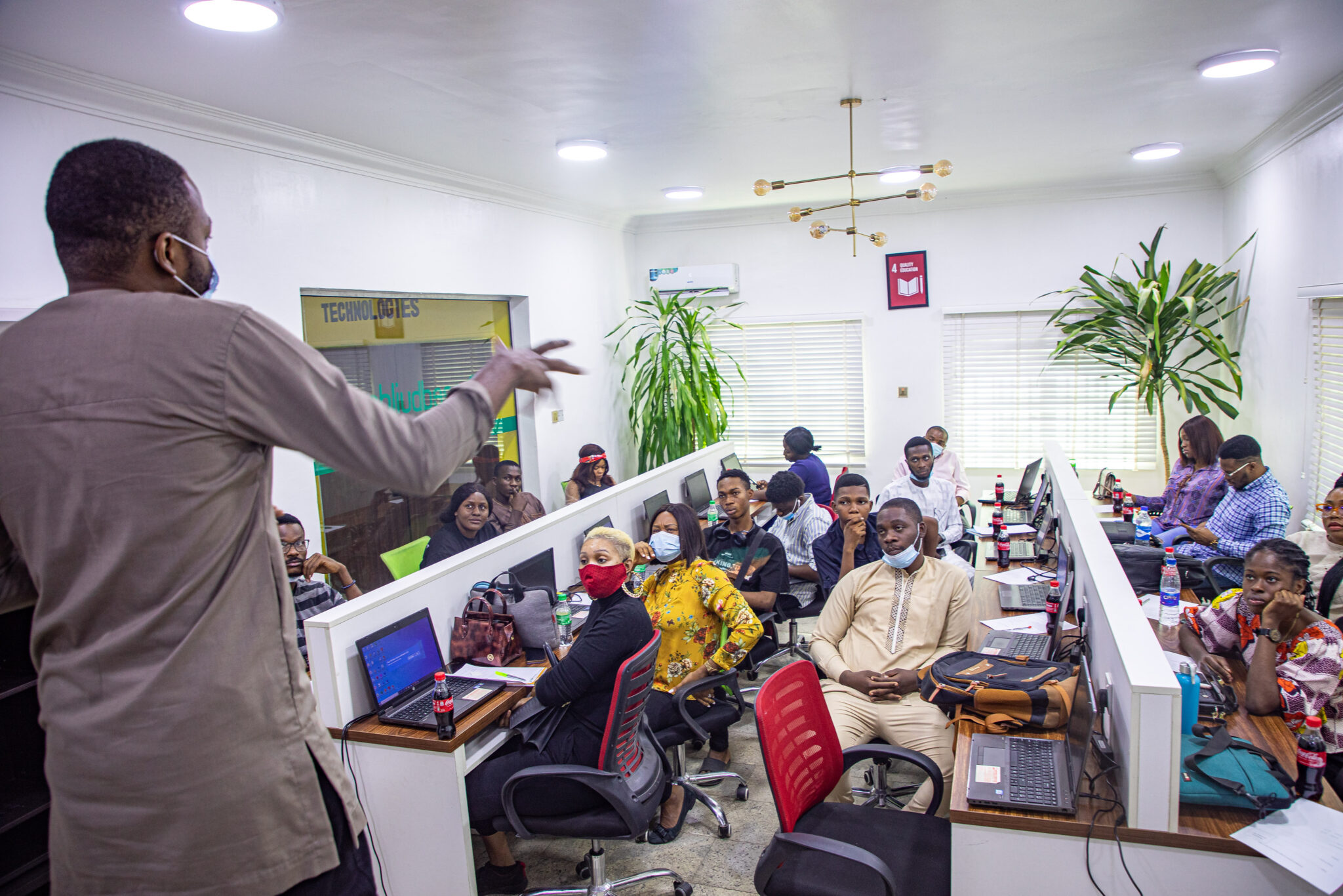 Knowledge Transfer Center - SeedBuilders